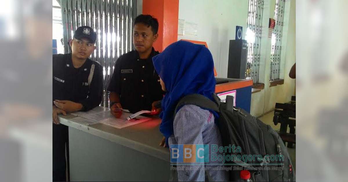 Stasiun Perketat Pemeriksaan Barang Bawaan Penumpang | BeritaBojonegoro.com Stasiun Perketat Pemeriksaan Barang Bawaan Penumpang | BeritaBojonegoro.com