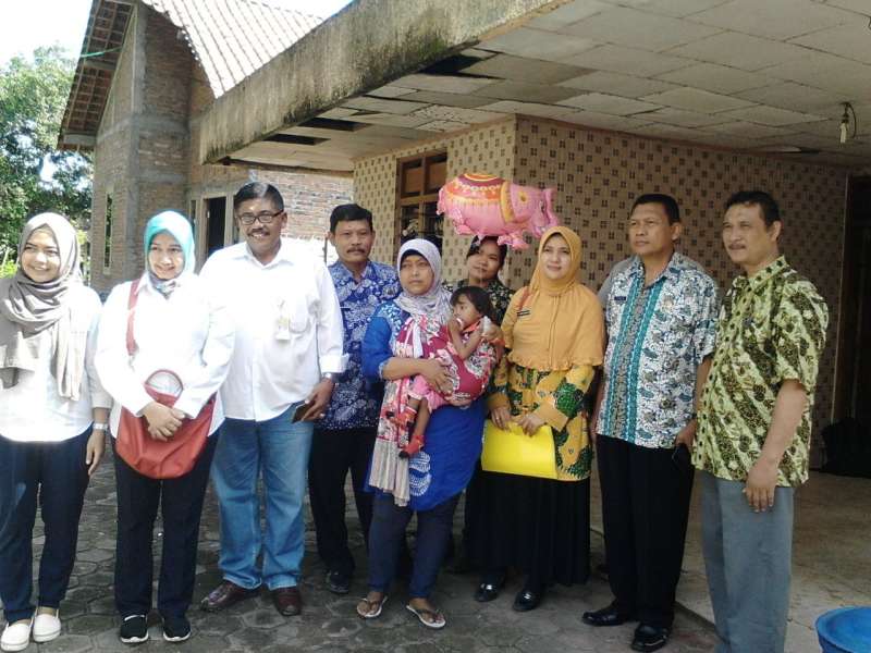 Pertamina dan Tim Sagasih Bawa Azizah Jalani Pemeriksaan di RS PHC ...