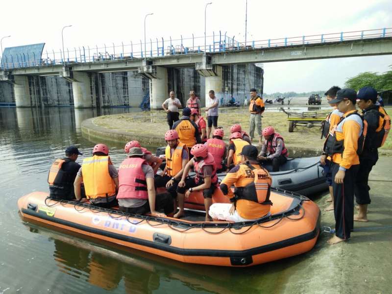 Sat Sabhara Polres Bojonegoro Gelar Latihan Penanggulangan Bencana