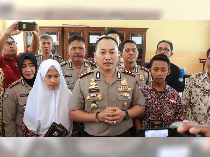 Kapolres Tuban Apresiasi Siswa SMK Rengel, Pembuat Si Penator, Alat ...