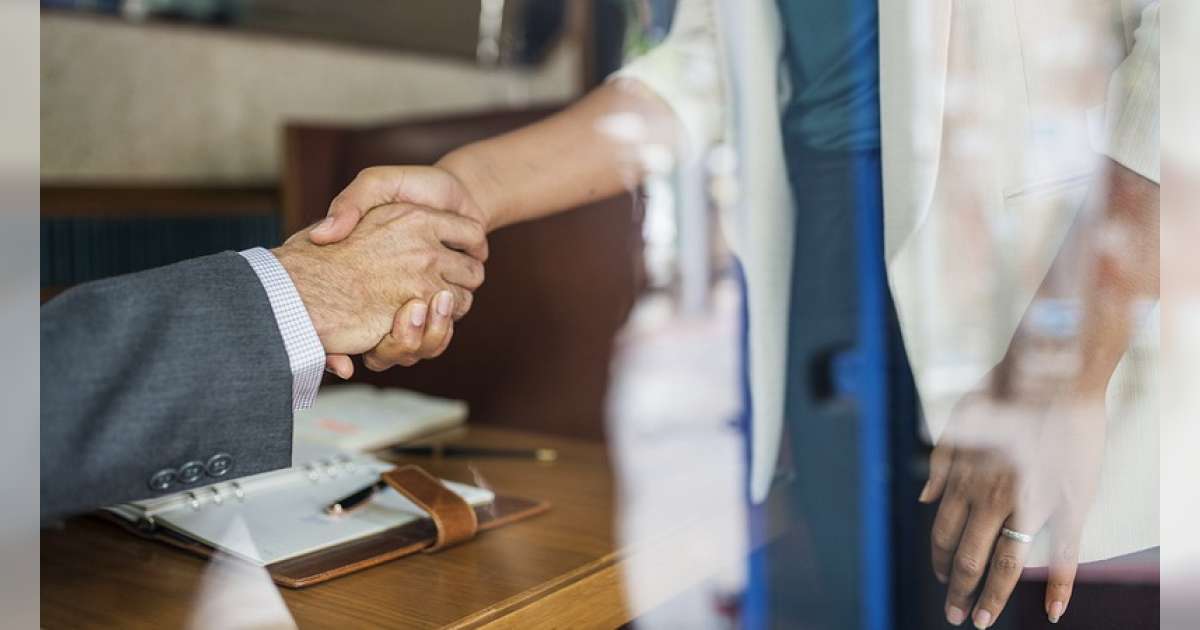 Saling Memberi | BeritaBojonegoro.com