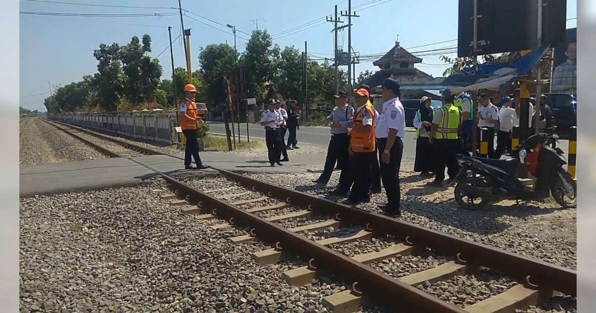 Pemkab Bojonegoro Akan Segera Bangun 12 Palang Pintu Perlintasan ... Pemkab Bojonegoro Akan Segera Bangun 12 Palang Pintu Perlintasan ...