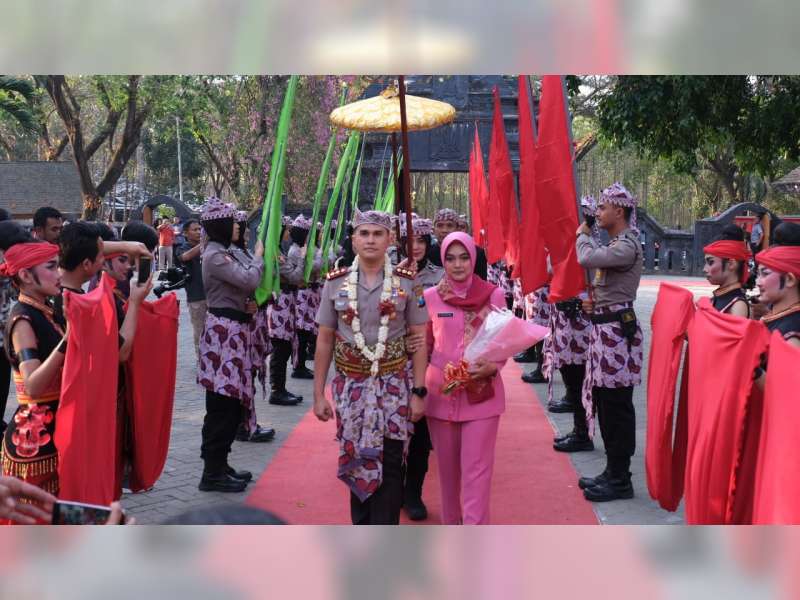 Peringati Hari Bhayangkara, Polres Bojonegoro Gelar Tradisi Bhayangkara ... Peringati Hari Bhayangkara, Polres Bojonegoro Gelar Tradisi Bhayangkara ...
