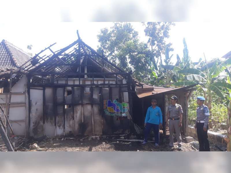 Diduga Akibat Korsleting Listrik, Dapur Milik Warga Ngasem Bojonegoro Terbakar ...