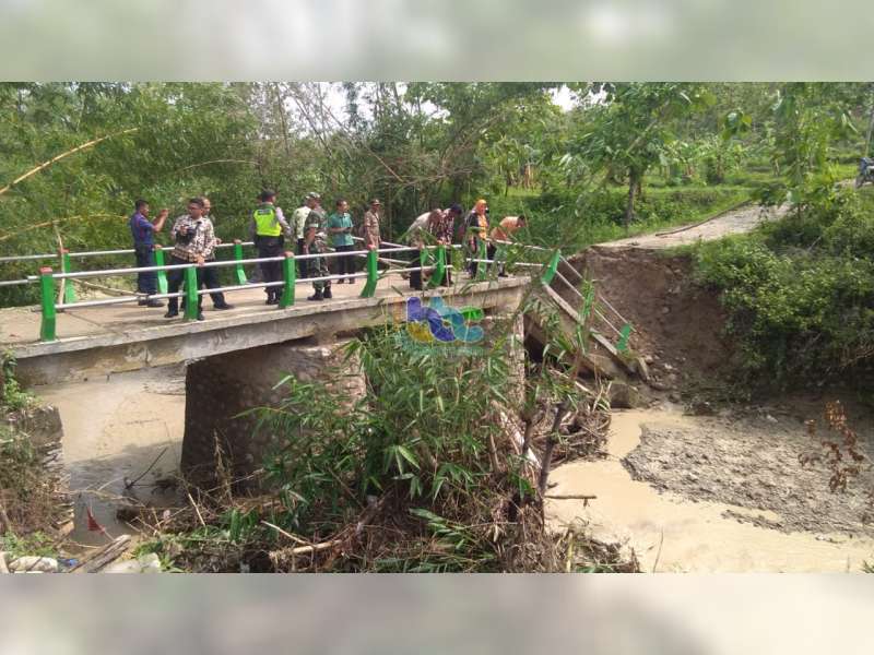 Pemkab Bojonegoro Segera Bangun Jembatan di Ngambon yang Putus Akibat ... Pemkab Bojonegoro Segera Bangun Jembatan di Ngambon yang Putus Akibat ...