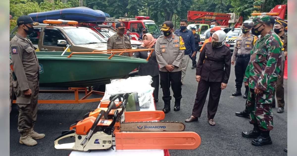 Aparat Gabungan di Bojonegoro Gelar Apel Kesiapsiagaan Penanggulangan ... Aparat Gabungan di Bojonegoro Gelar Apel Kesiapsiagaan Penanggulangan ...