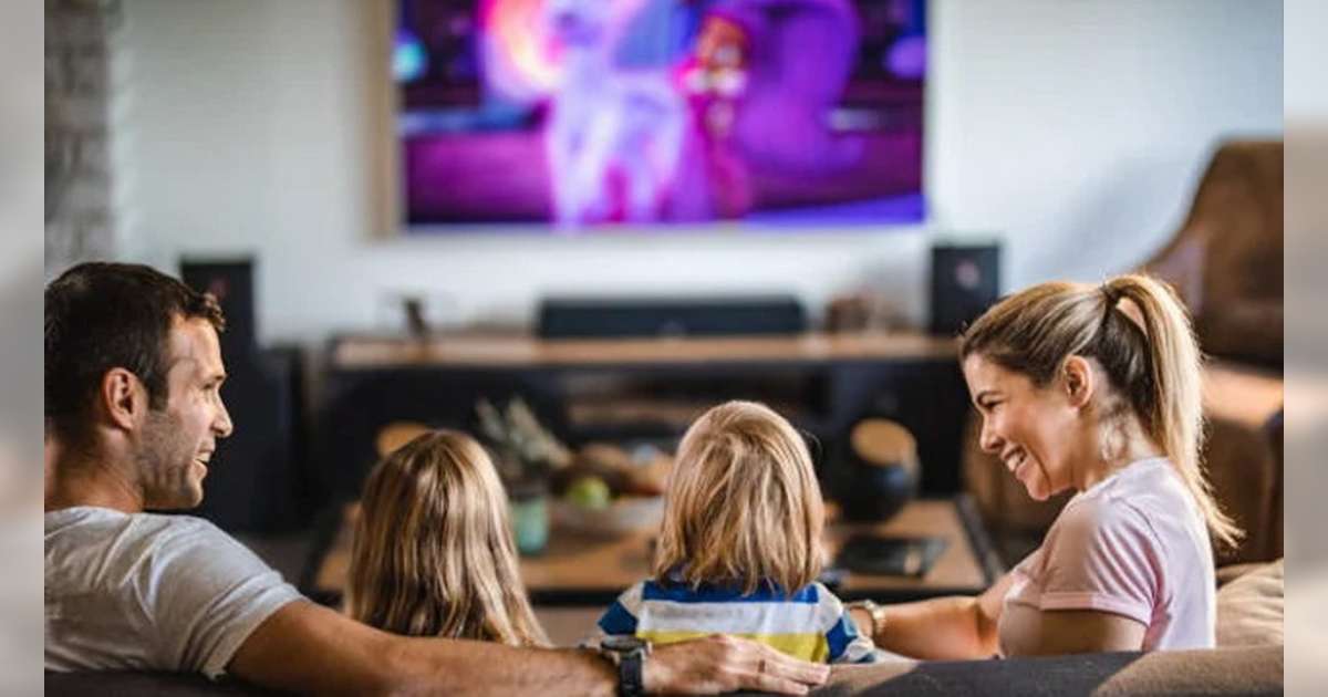 Ternyata Ini Manfaat Menonton TV Bersama Keluarga Tercinta ...